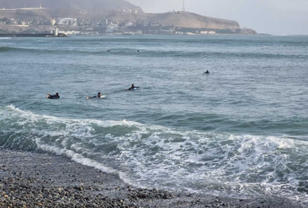 Playa Barranquito (Barranco): bahía para practicar surf y contemplar